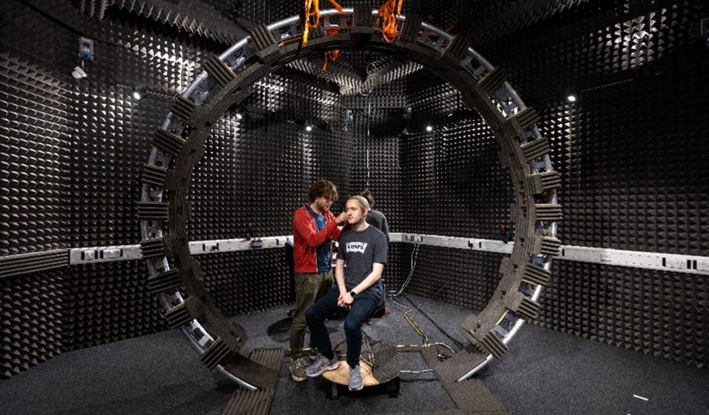 3D scanning my head to further virtual reality research - Sonicom